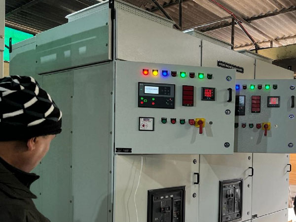 Home Dg synchronizing panels